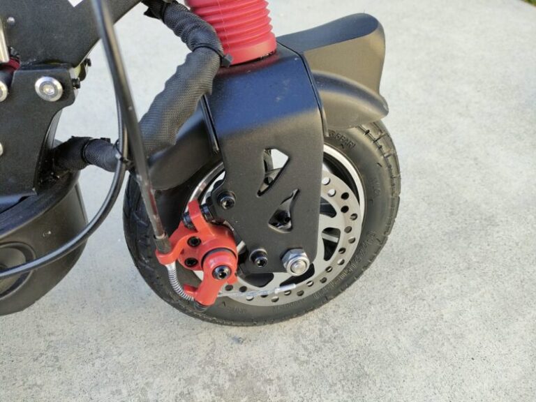 SWALLOW ZERO9 Liteをレビュー！免許なしで公道・坂道がスイスイ走れる電動キックボード