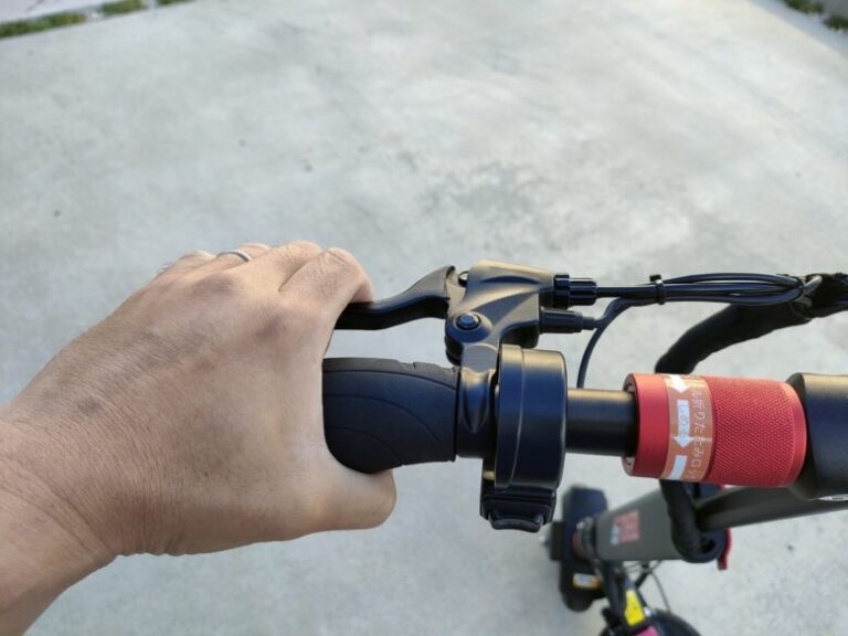 SWALLOW ZERO9 Liteをレビュー！免許なしで公道・坂道がスイスイ走れる電動キックボード