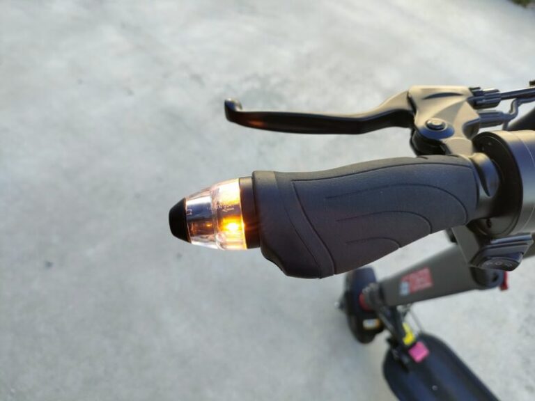 SWALLOW ZERO9 Liteをレビュー！免許なしで公道・坂道がスイスイ走れる電動キックボード