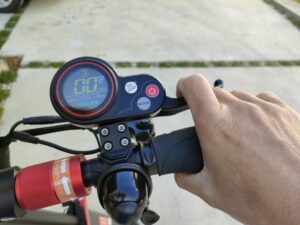 SWALLOW ZERO9 Liteをレビュー！免許なしで公道・坂道がスイスイ走れる電動キックボード