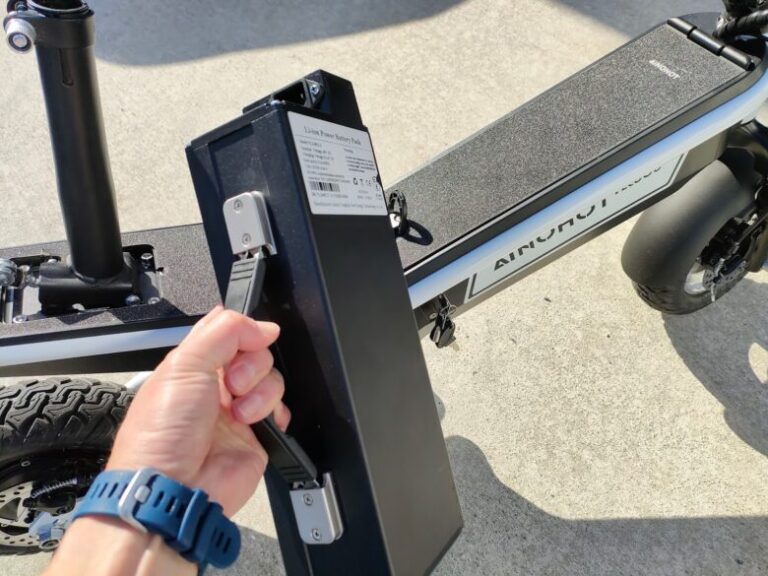 AINOHOTの原付一種 電動キックボード「ECOGO」をレビュー！